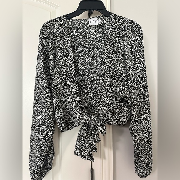 Princess Polly | Tops | Princess Polly Tie Front Blouse | Poshmark